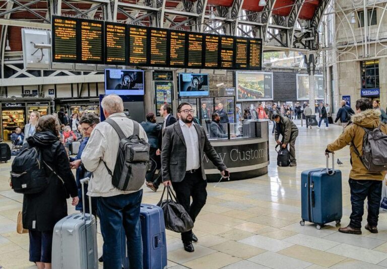 Apa itu Work Permit Indonesia? Ini Penjelasan Lengkapnya! | Peduli WNI